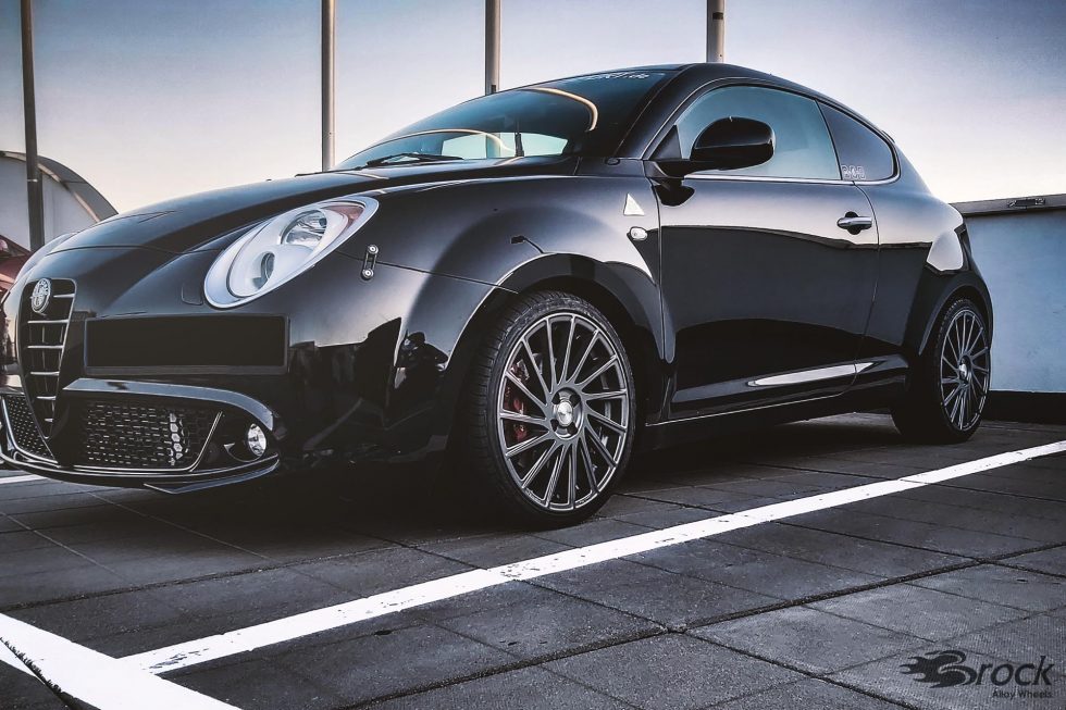 Alfa Romeo Mito mit Brock B39 Alufelgen 7.5x18 mit passender ABE