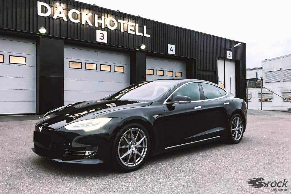 Tesla Model S (002) mit der Leichtmetallfelge Brock B40 FGM in 8.0x19