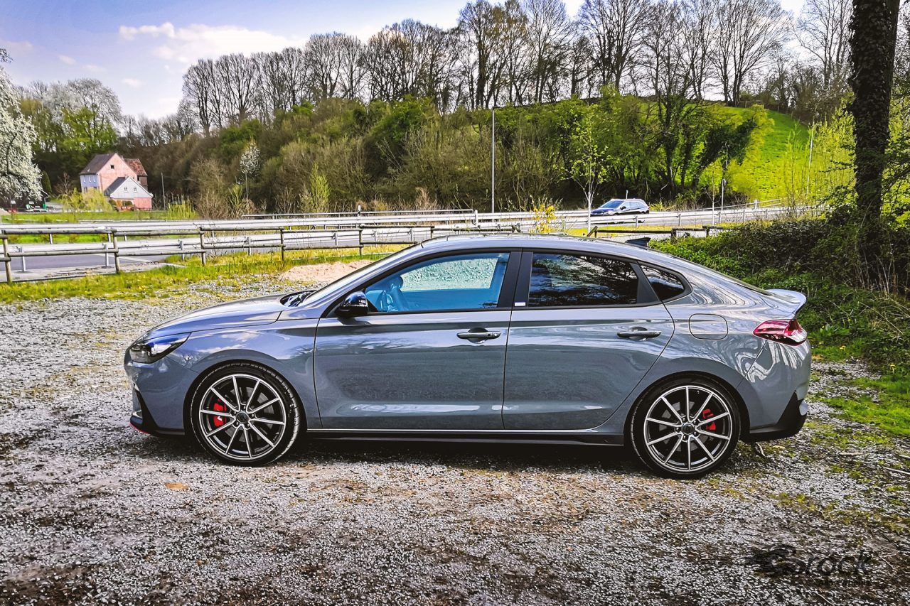 Alufelgen für den Hyundai i30N Fastback - RC-Design RC32 19 Zoll