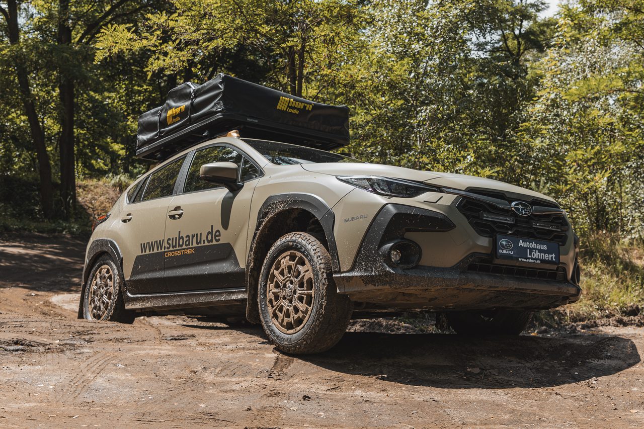 Subaru Crosstrek with Brock B45 17 inch wheels in bronze